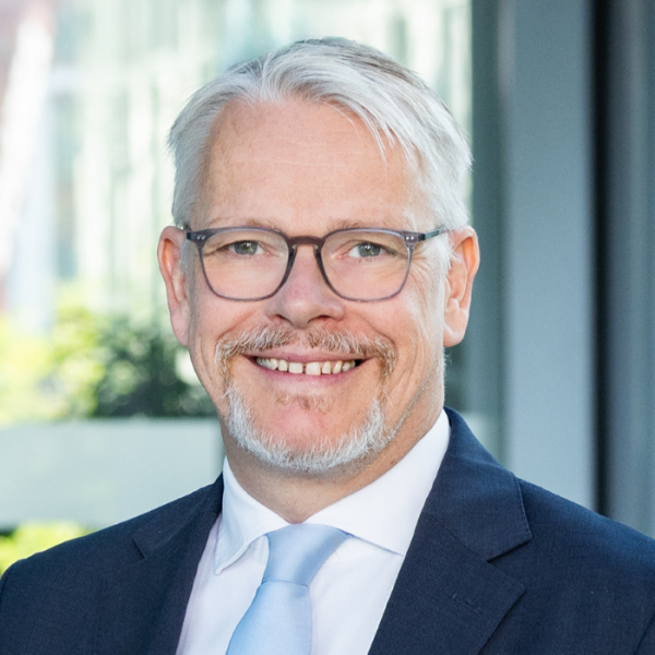 Uniper and GSPC sign long-term LNG supply agreement into India