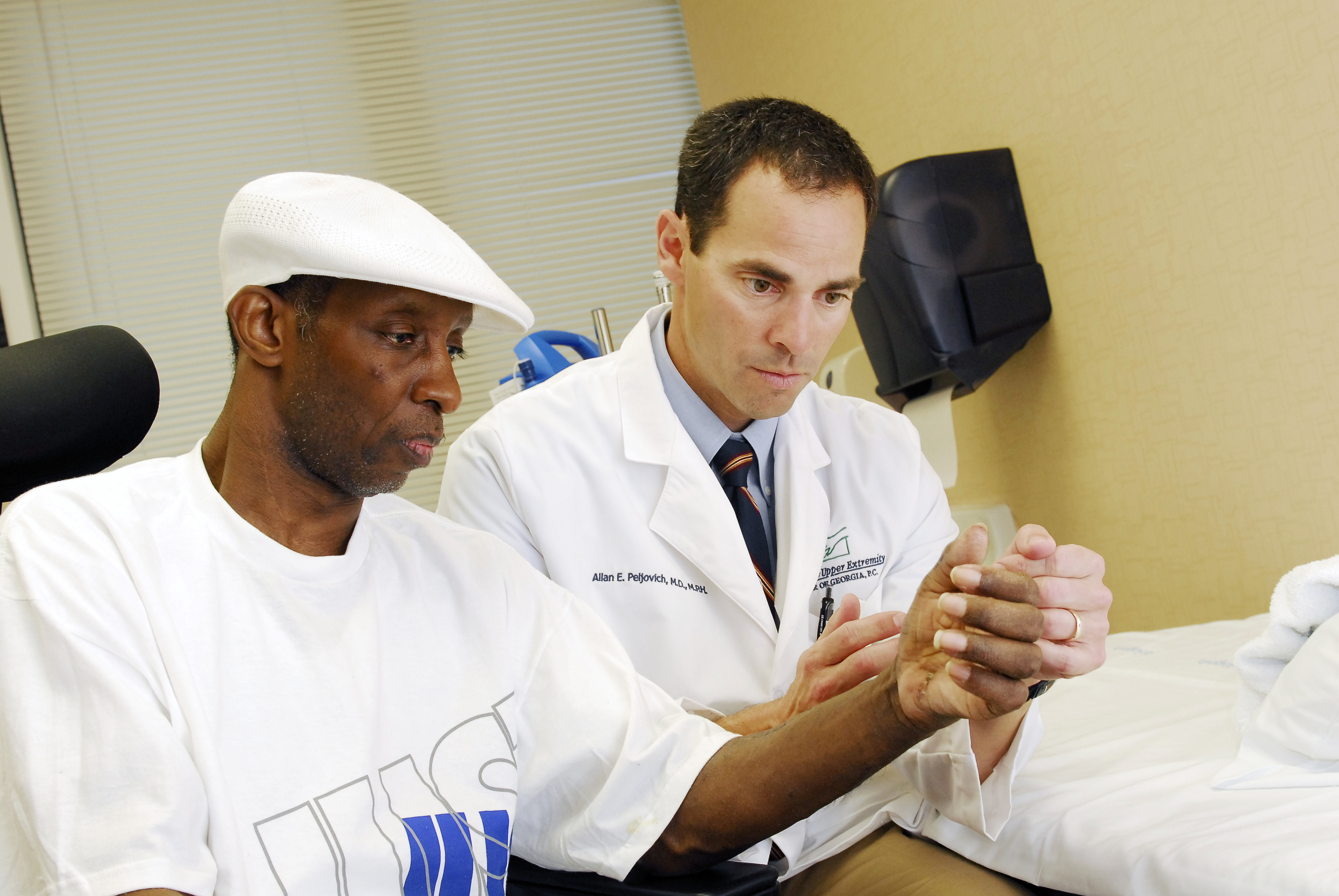 Tendon Transfer Surgery Can Restore Function in Hands, Wrists and Arms ...