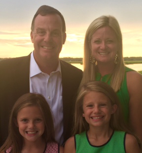 Cupid Strikes for Shepherd Center Volunteers