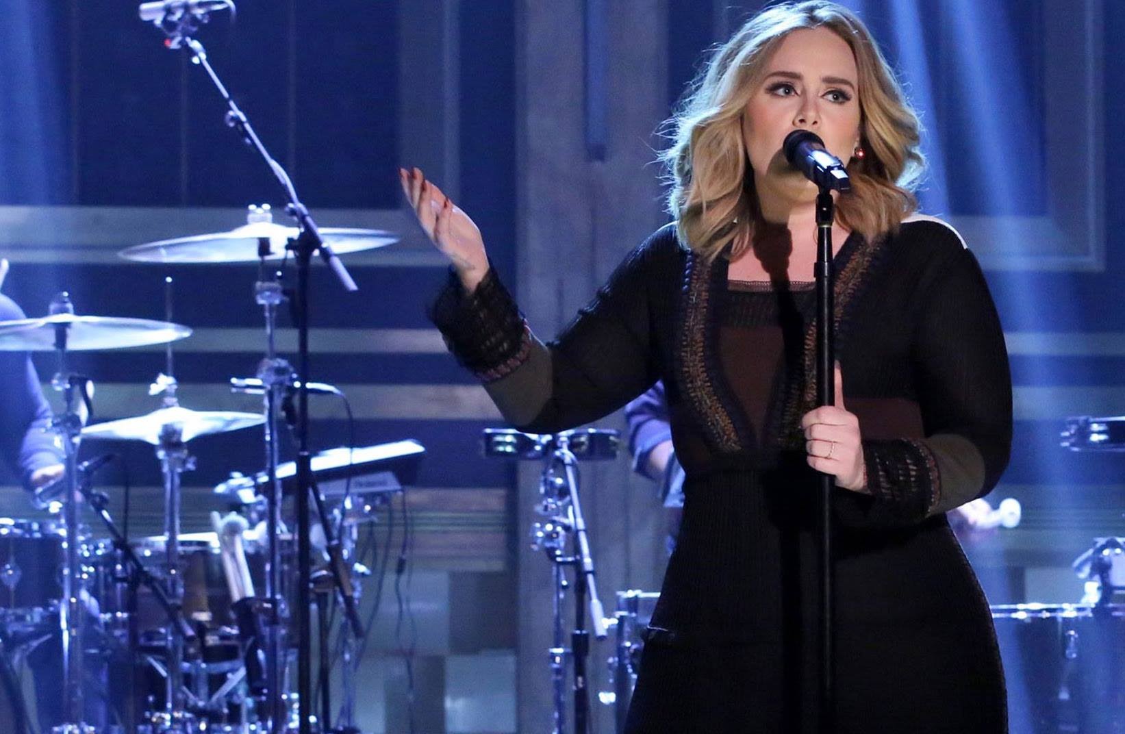 What Adele, and other new moms, need to know about postpartum depression