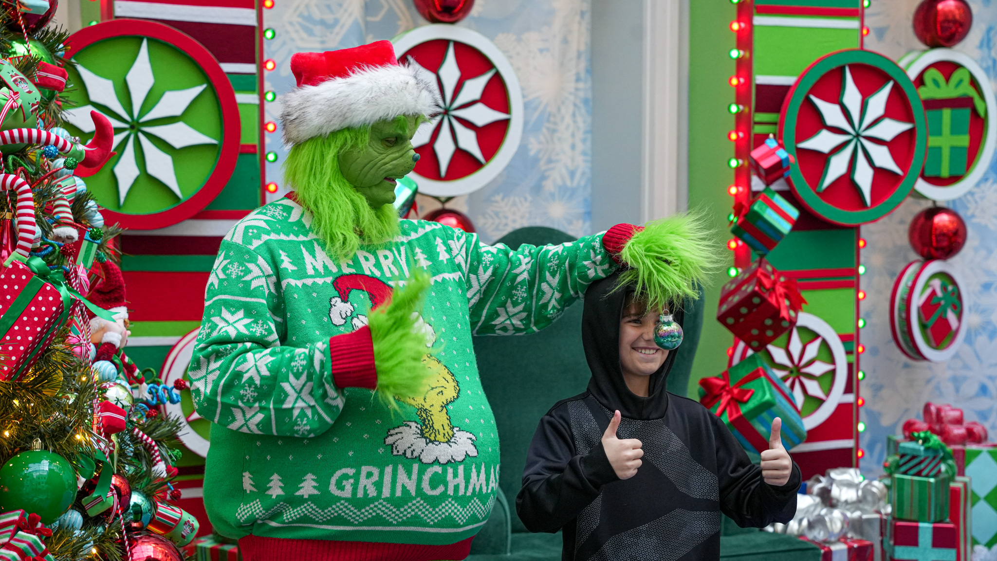 Celebrating Christmas at Cook Children's