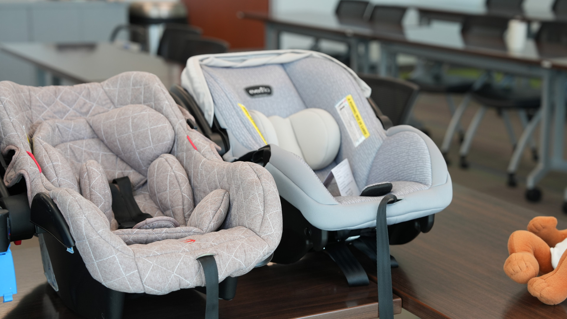How to Spot a Counterfeit Car Seat