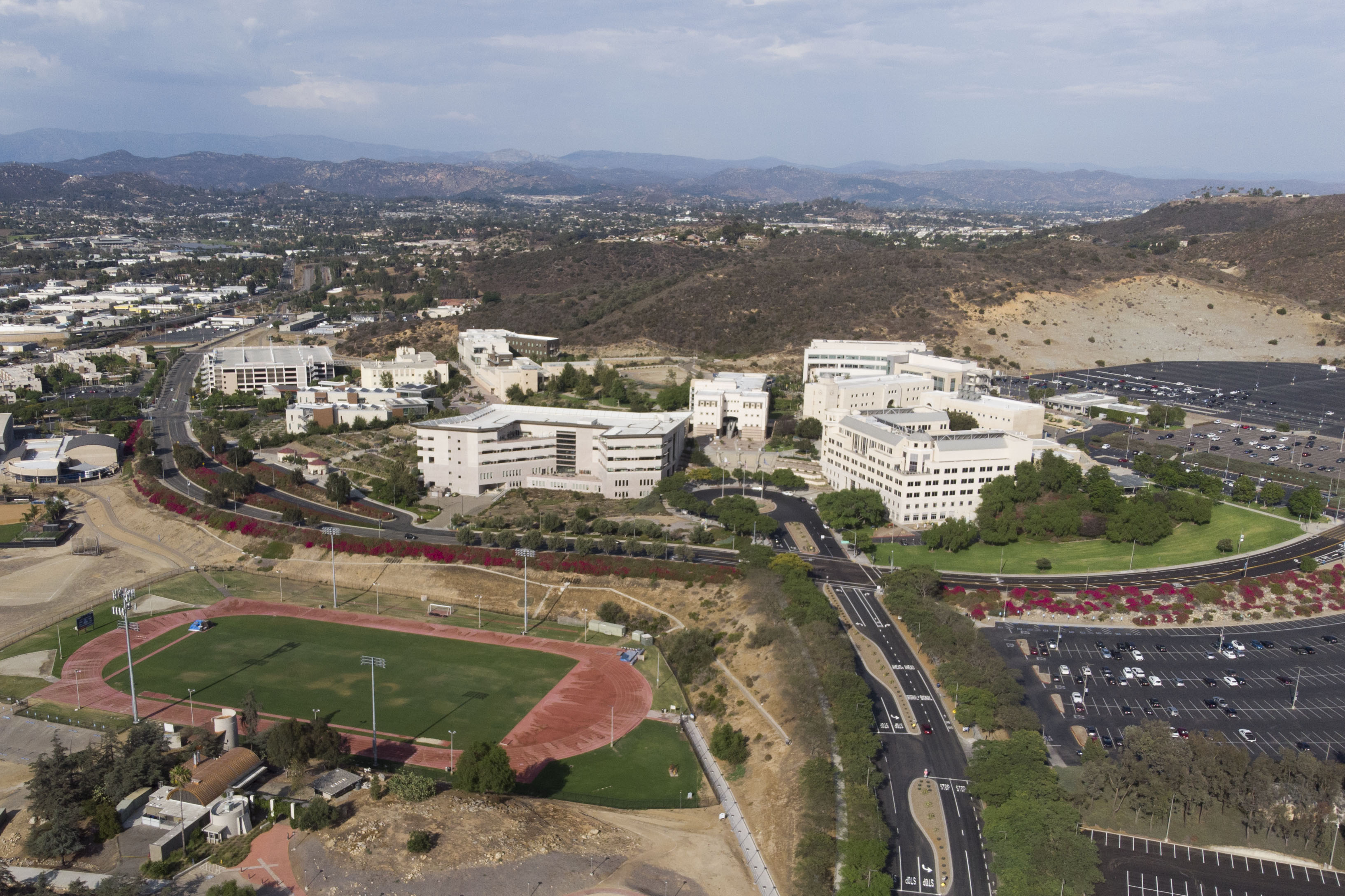 New Academic Year Opens with 17,000 Students