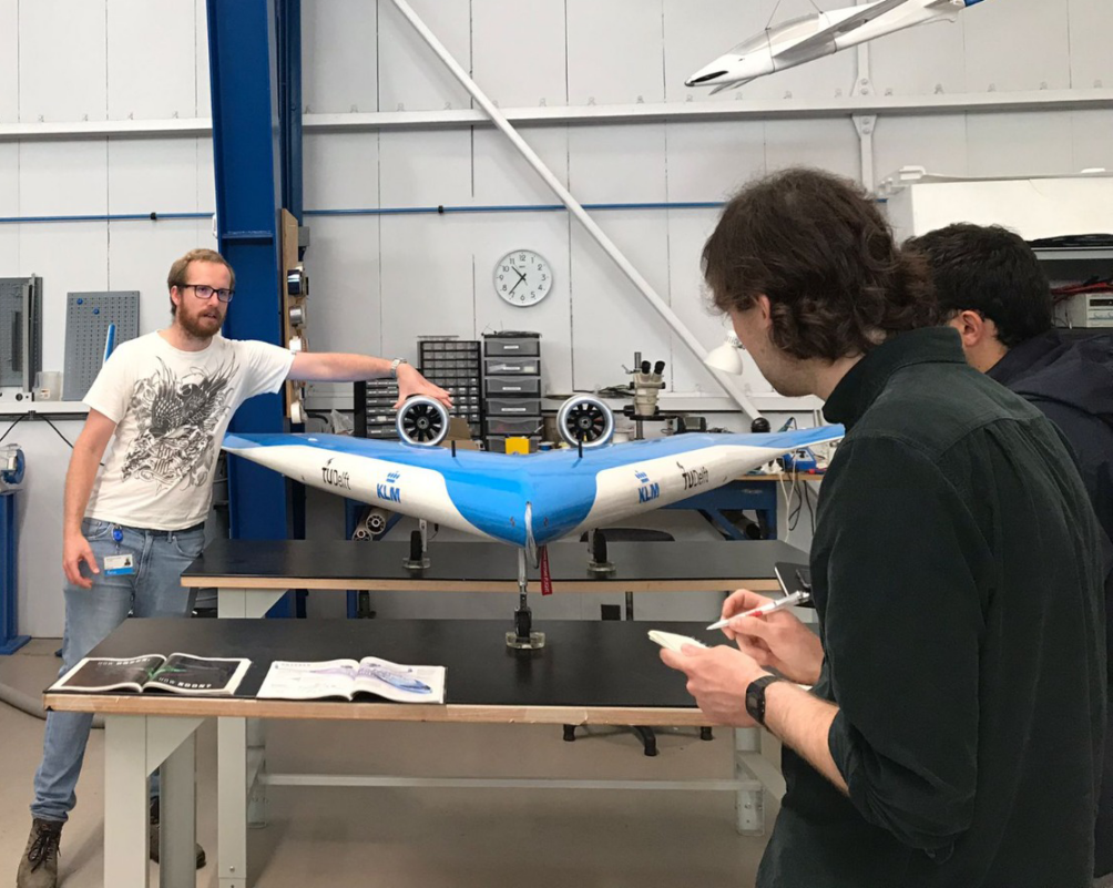 In de laboratoria van de TU Delft zie je nu al de mobiliteit van de ...