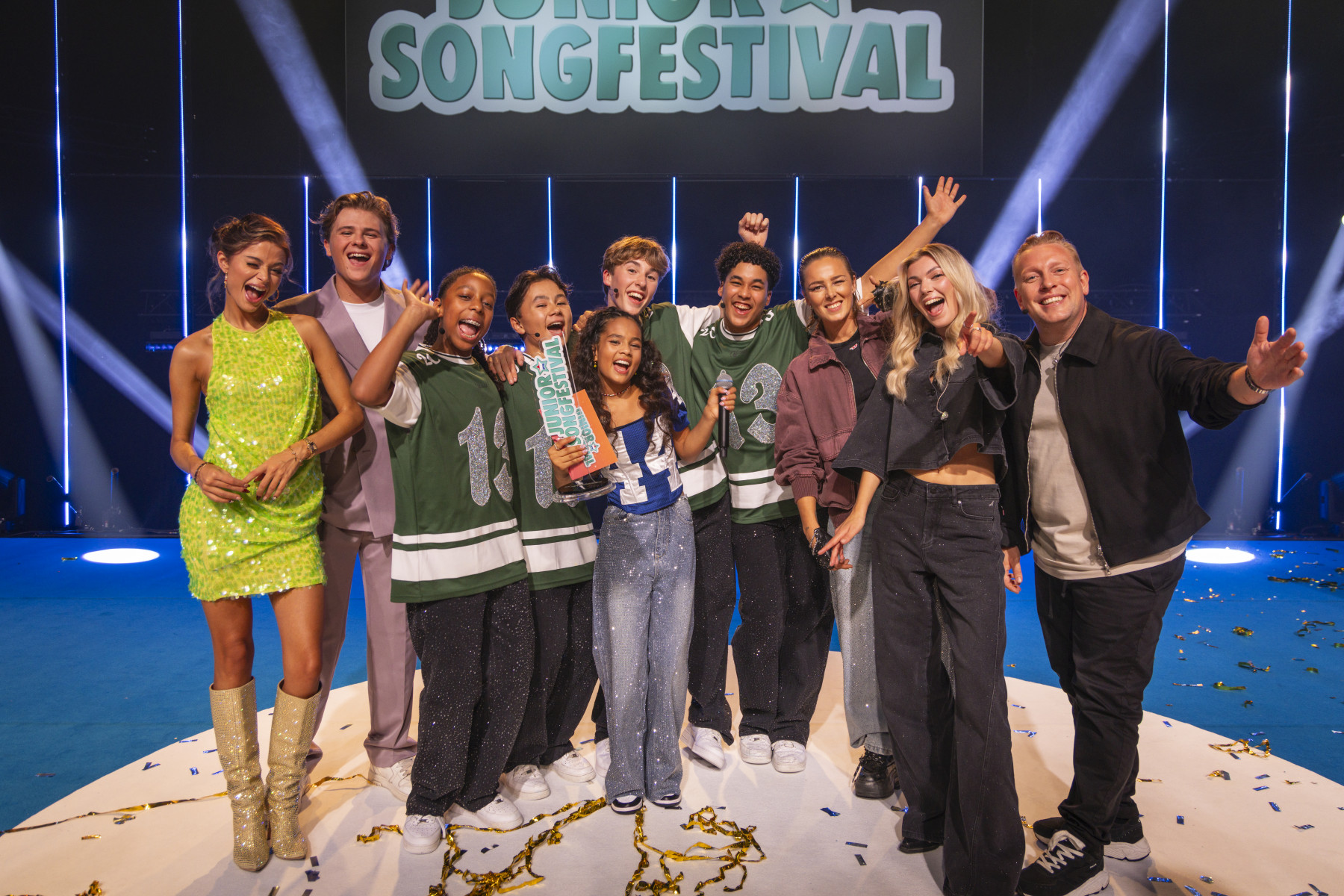 MEADOW vertegenwoordigt Nederland tijdens de internationale finale van het Junior Eurovisie ...