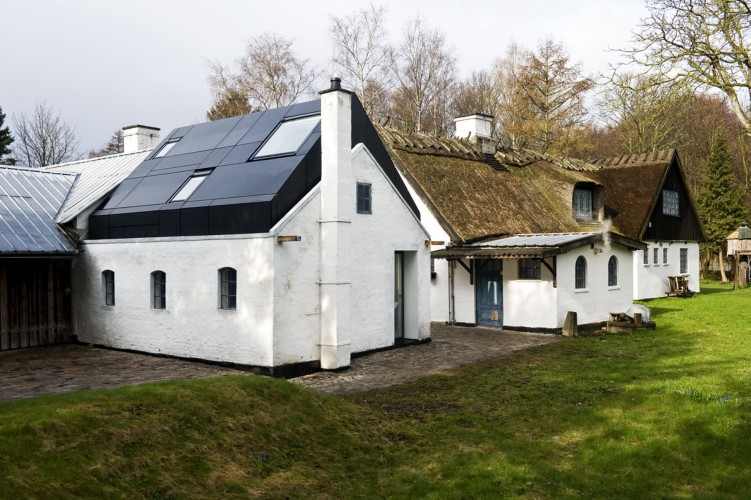 An Architectural Gem with Traditional Cover