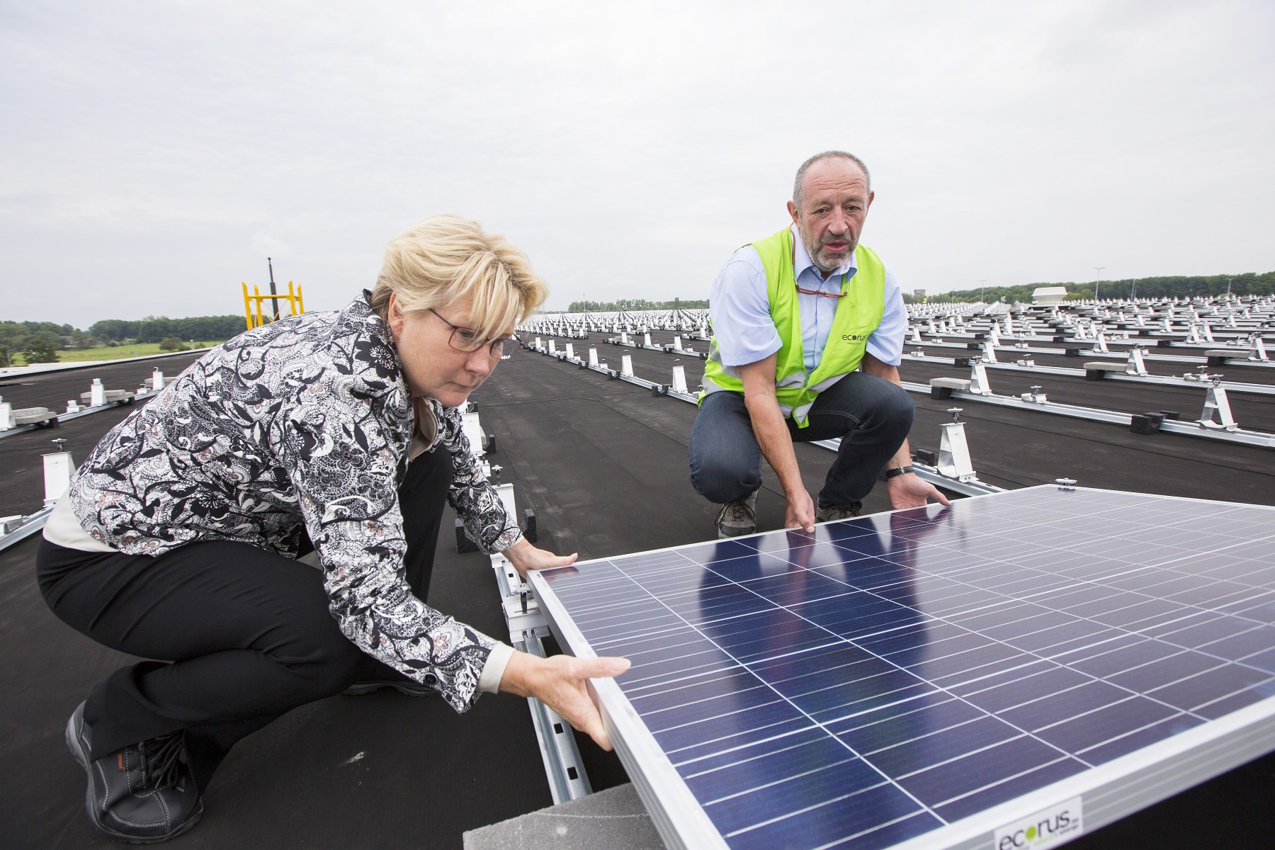 Albert Heijn-DC in Pijnacker krijgt ruim 10.000 zonnepanelen