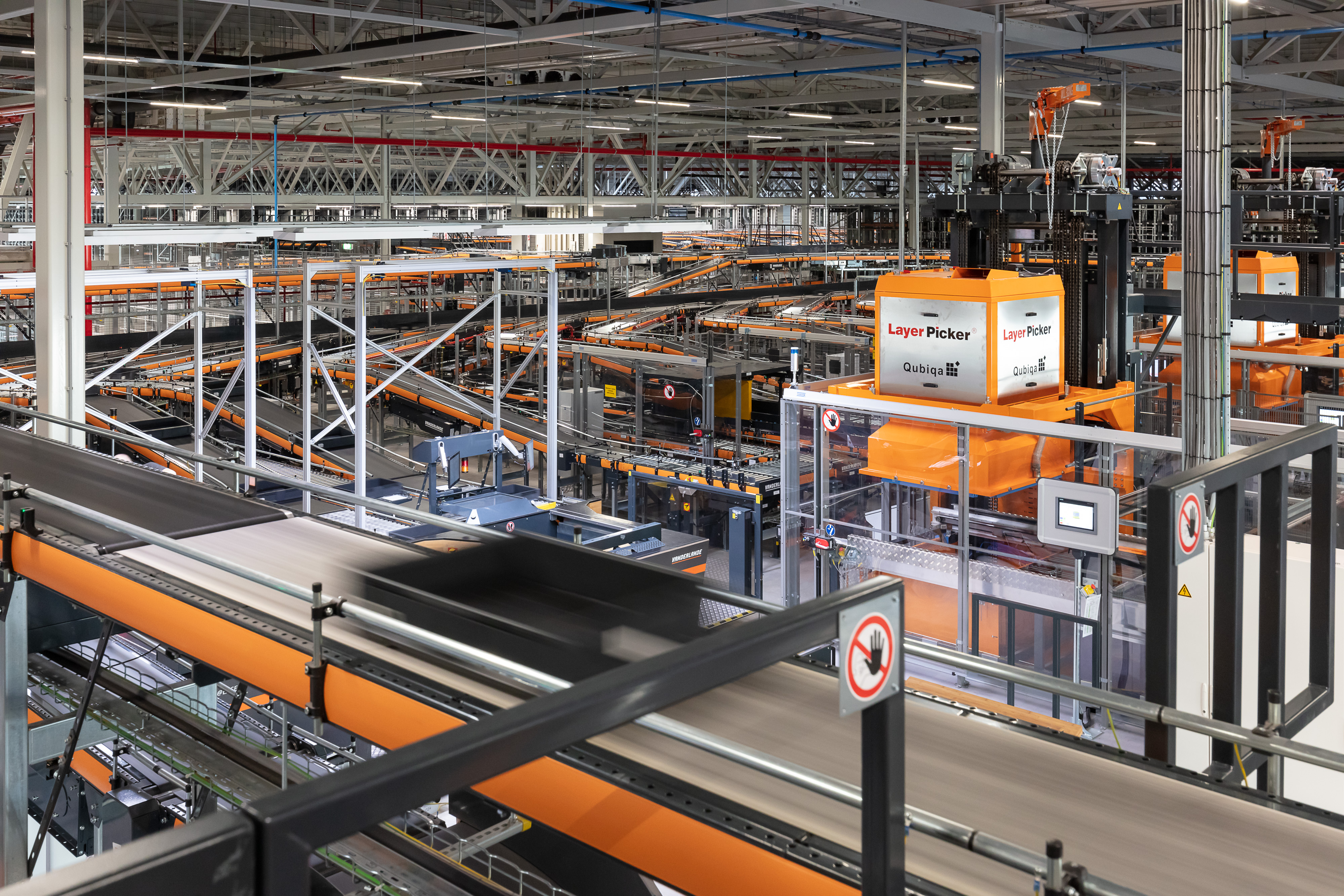 Albert Heijn zet in Zaandam het distributiecentrum van de toekomst neer