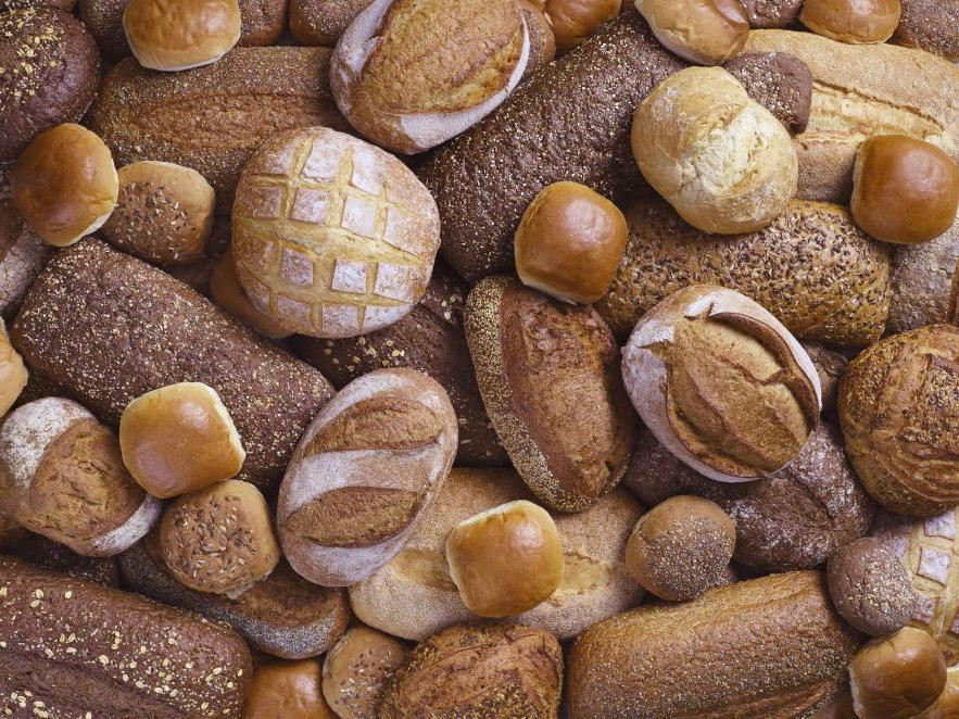 Albert Heijn vernieuwt broodassortiment: meer volkoren, minder zout en ...