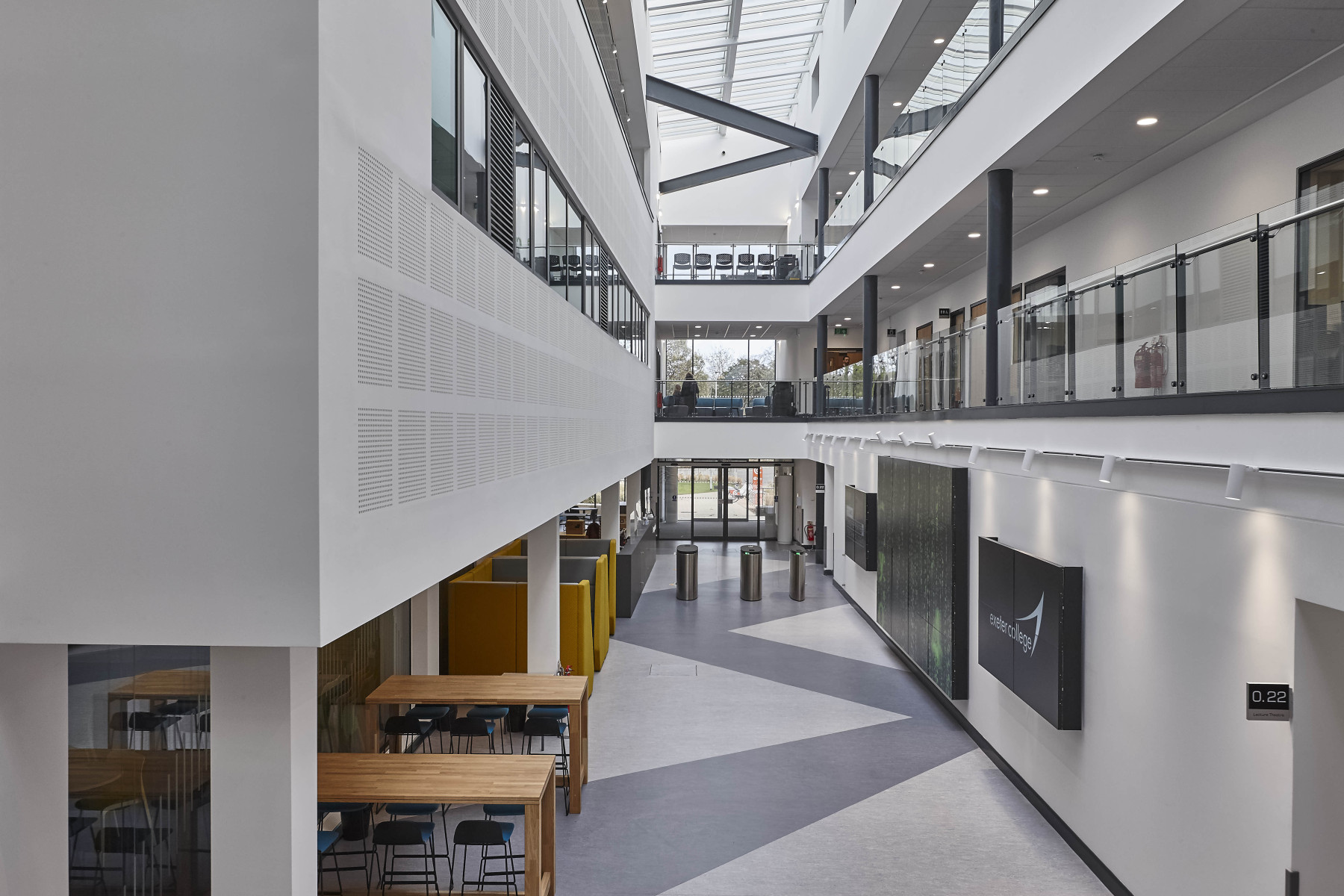 Tageslicht für inspirierendes Lernen am Exeter College