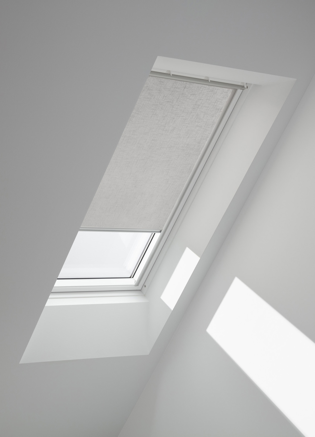 Lichteinfall im Dachgeschoss nachhaltiger regulieren