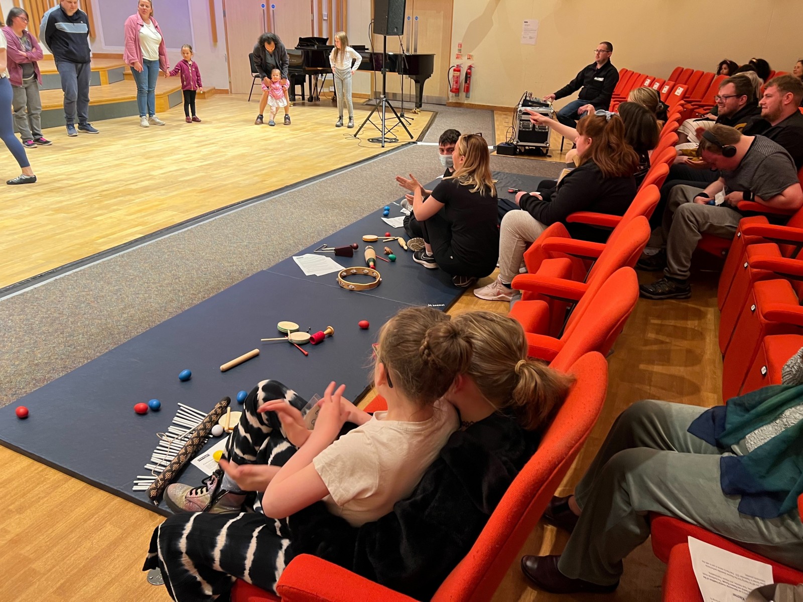 Relaxed Performance Festive Sing-Along