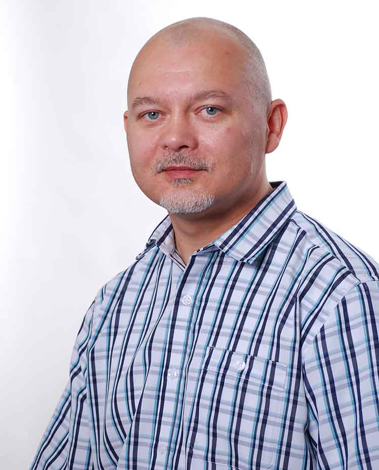 Success for Dr Leszek Majewski