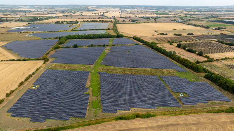 University of Manchester powers up brand new solar farm delivering ...