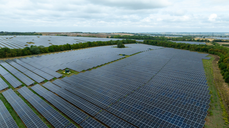 University of Manchester powers up brand new solar farm delivering ...