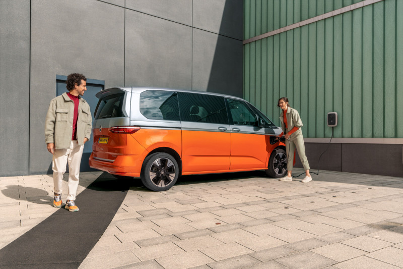 De vernieuwde Volkswagen Multivan is nu te bestellen vanaf € 59.990*