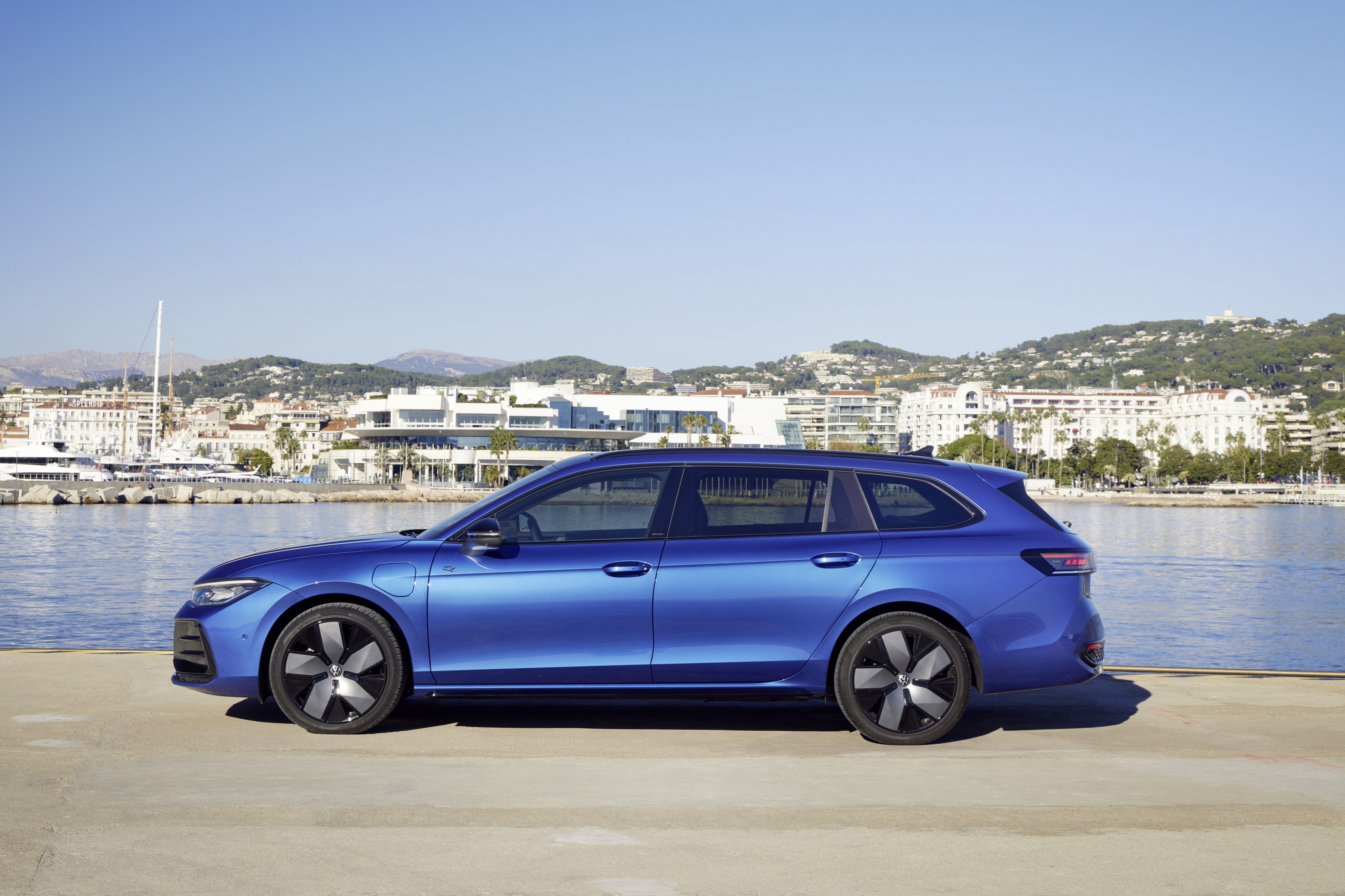 Passat eHybrid: 134 km elektrische range, veel ruimte en trekkracht