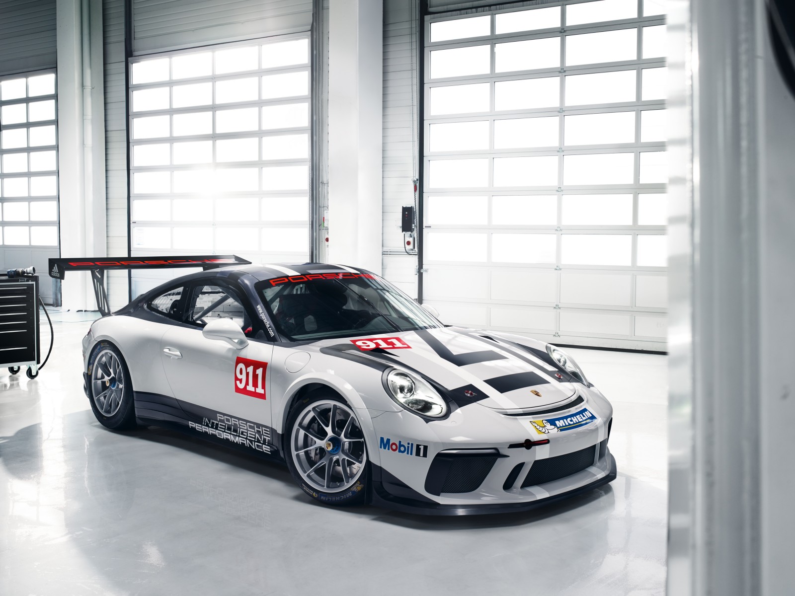 Nieuwe 911 GT3 Cup: moderner en efficiënter
