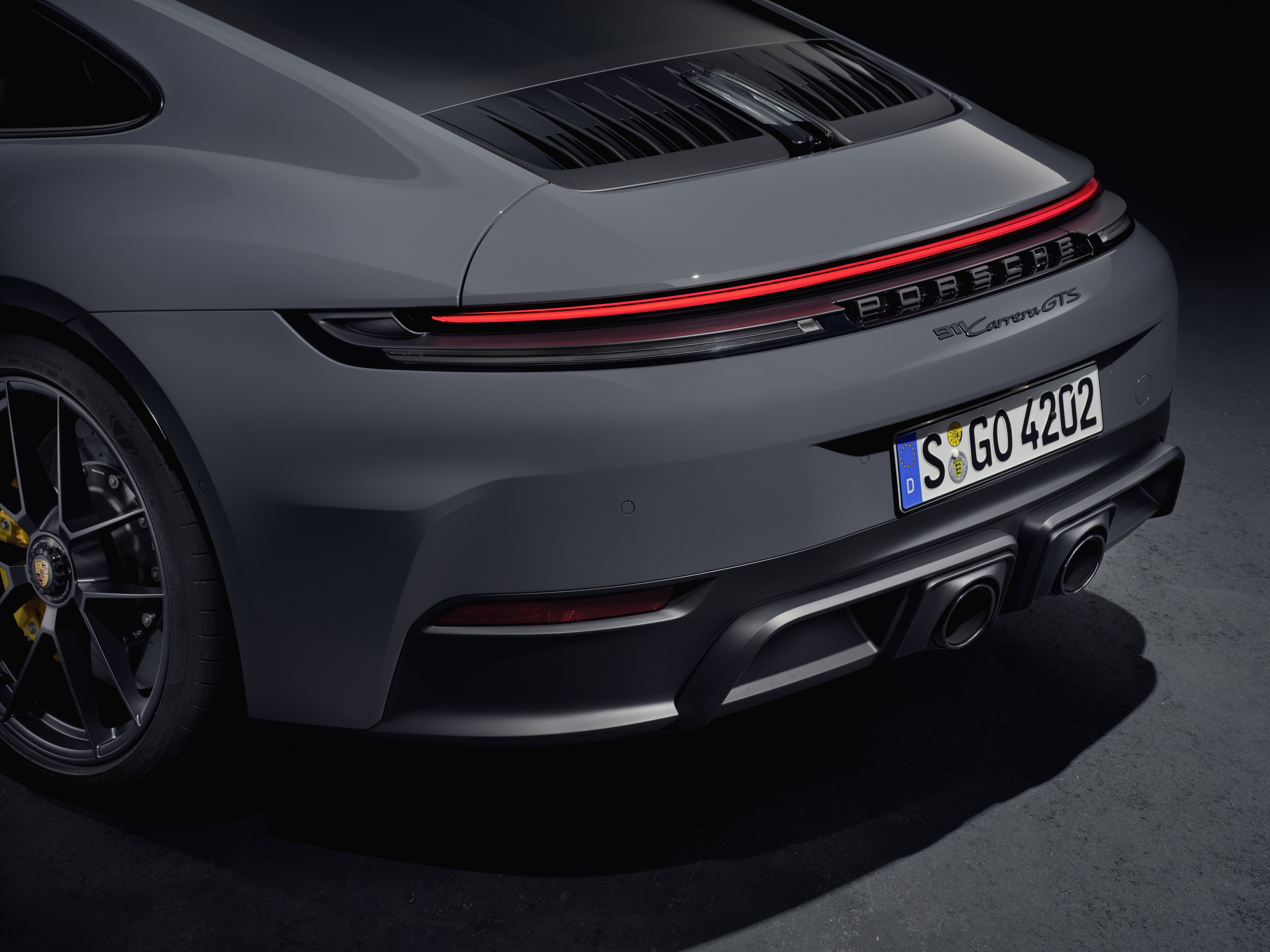 Nieuwe 911 en 911 GTS T-Hybrid met aanzienlijk verbeterde prestaties