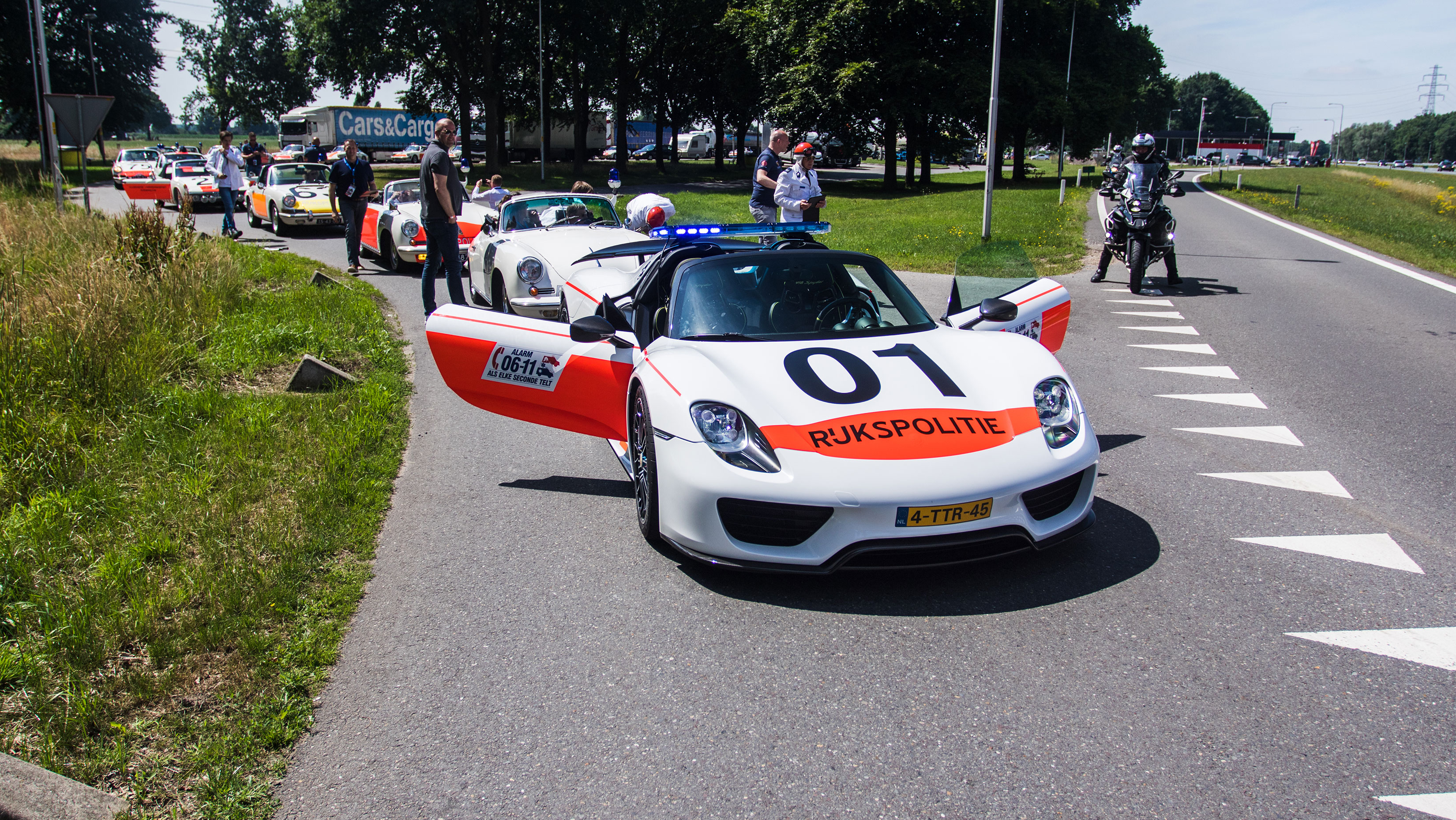 Gallery: ruim drie decennia politie-Porsche in beeld gevangen