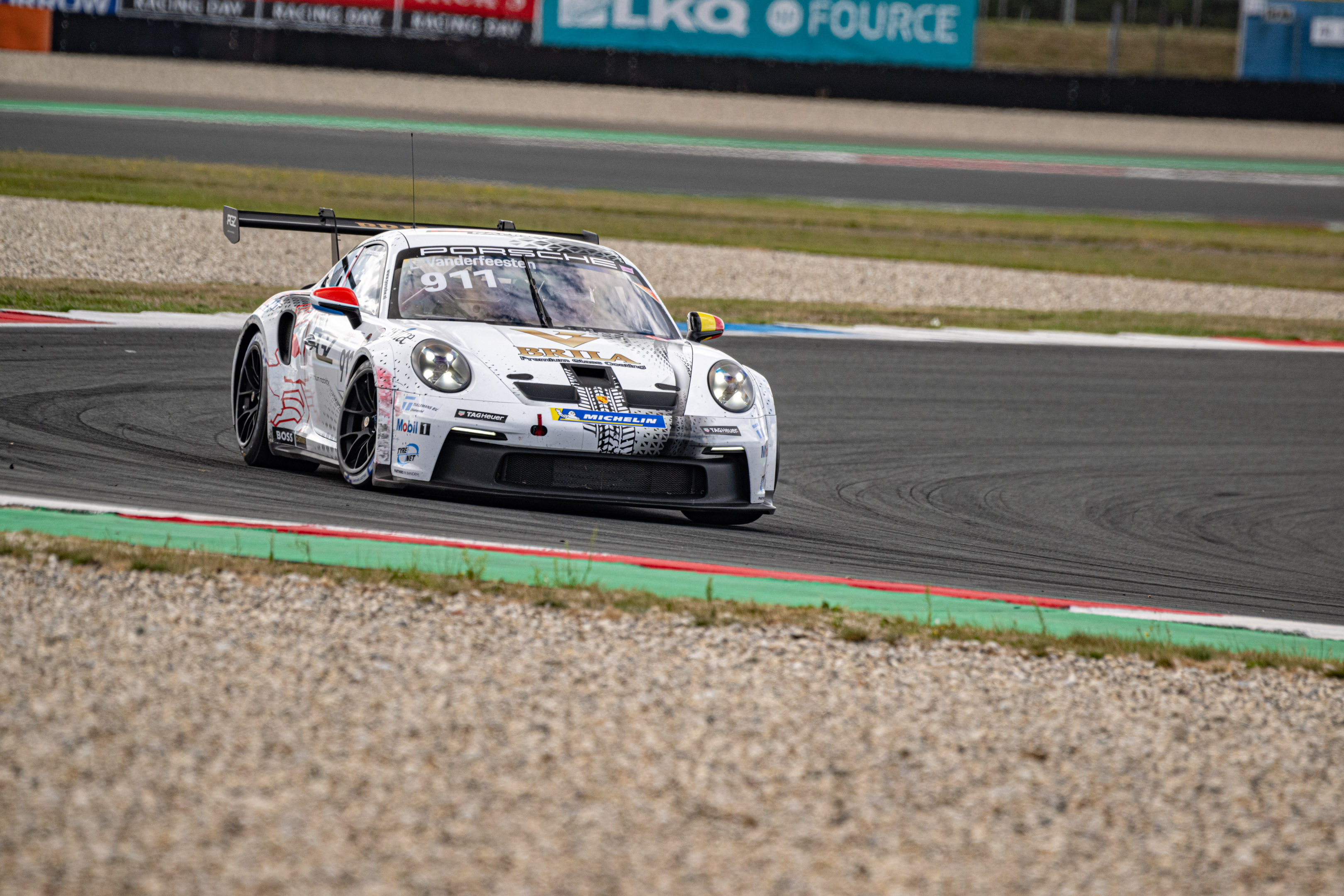 Spannende slotfase Porsche Carrera Cup Benelux start in Spanje