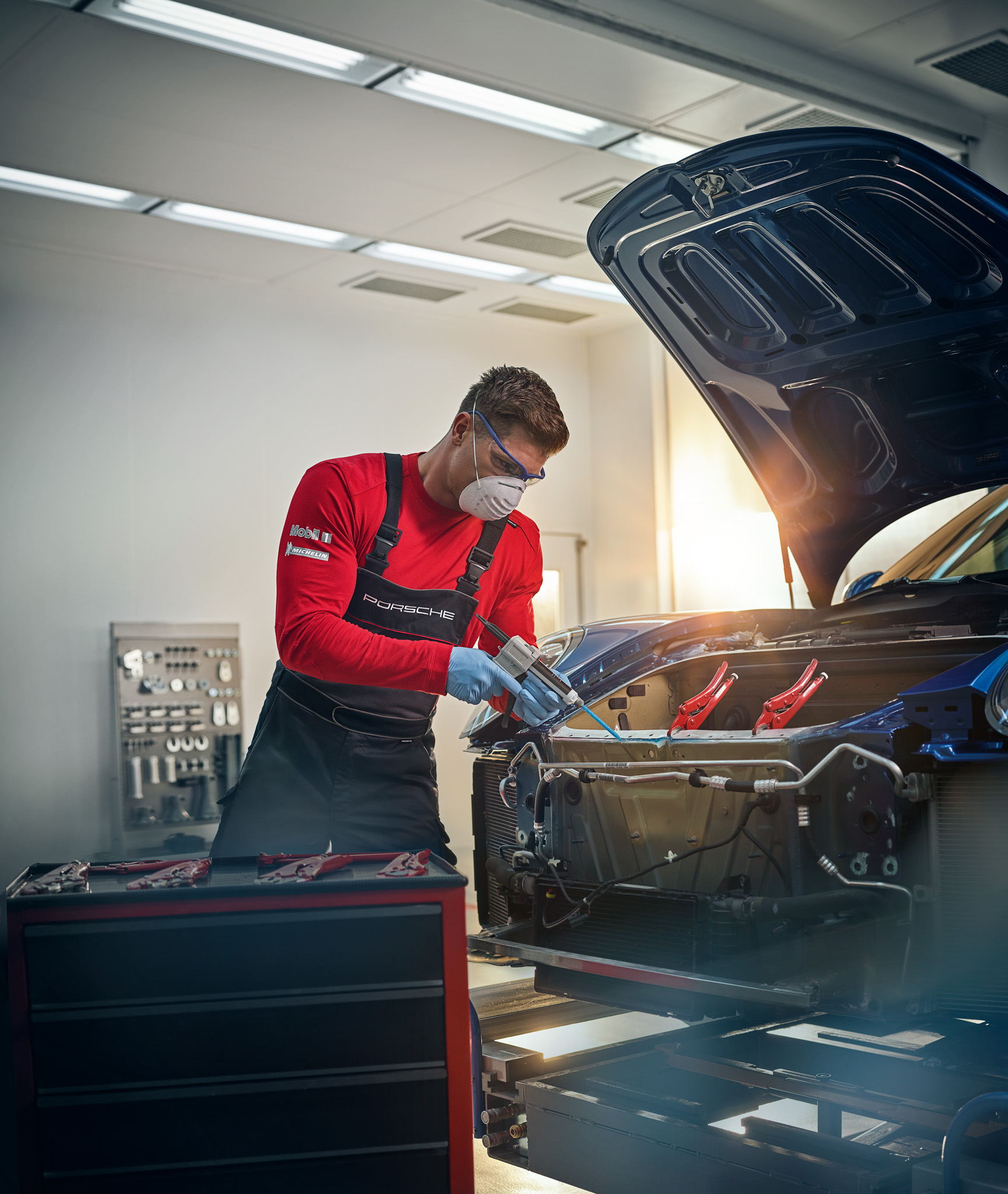 Zo goed als nieuw: gecertificeerd schadeherstel van Porsche-niveau