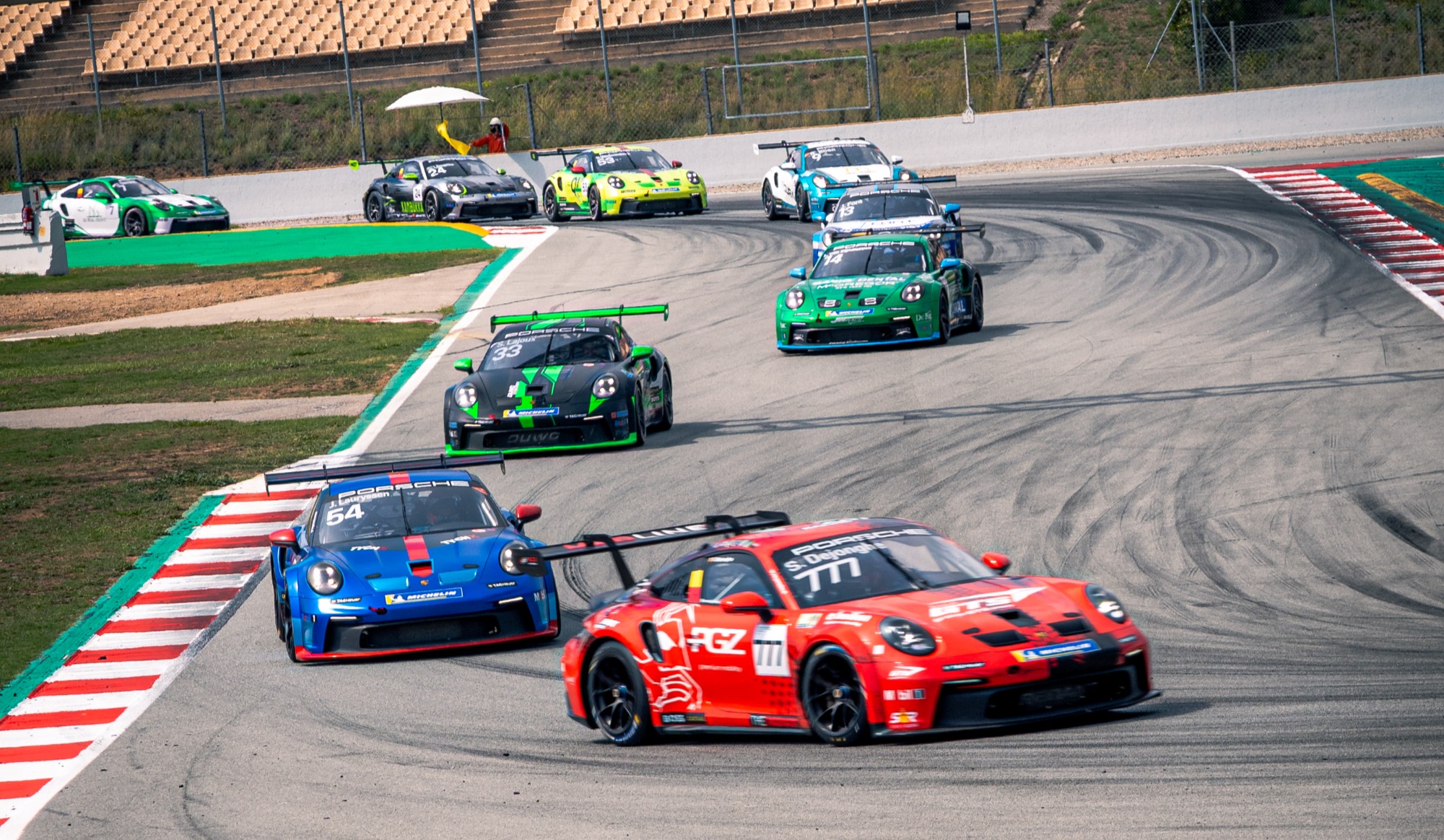 Racen met Porsches kan ook in de winter dankzij Porsche Sprint ...