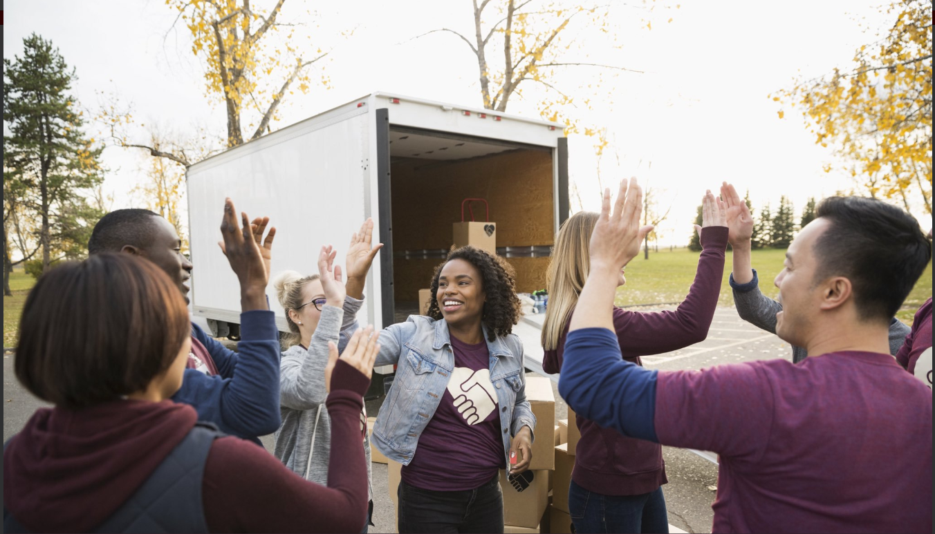 Giving Back During National Volunteer Month | State Farm
