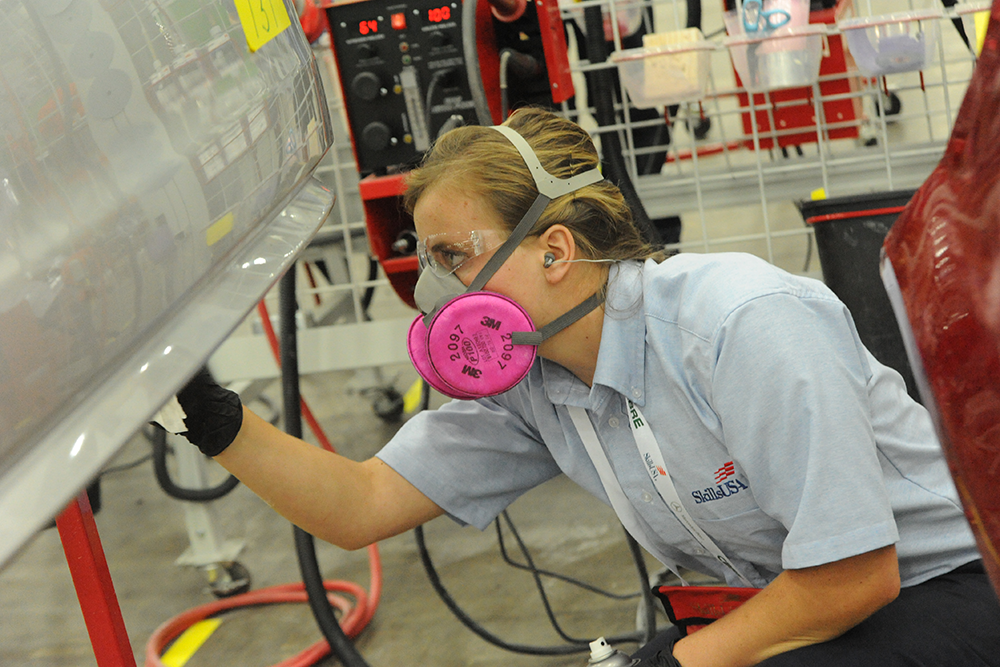 State Farm support of SkillsUSA helps students soar