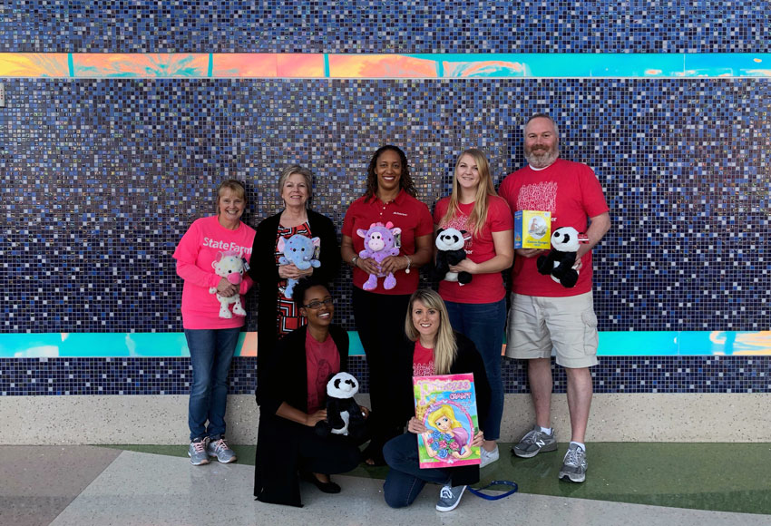 Giving Back to Brings Co-workers Closer | State Farm