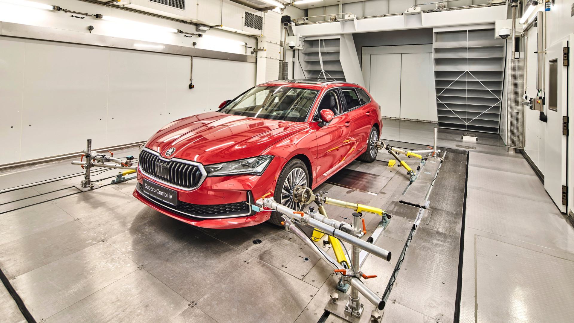 Deze Škoda-testruimte ligt op 220 en 5500 meter hoogte