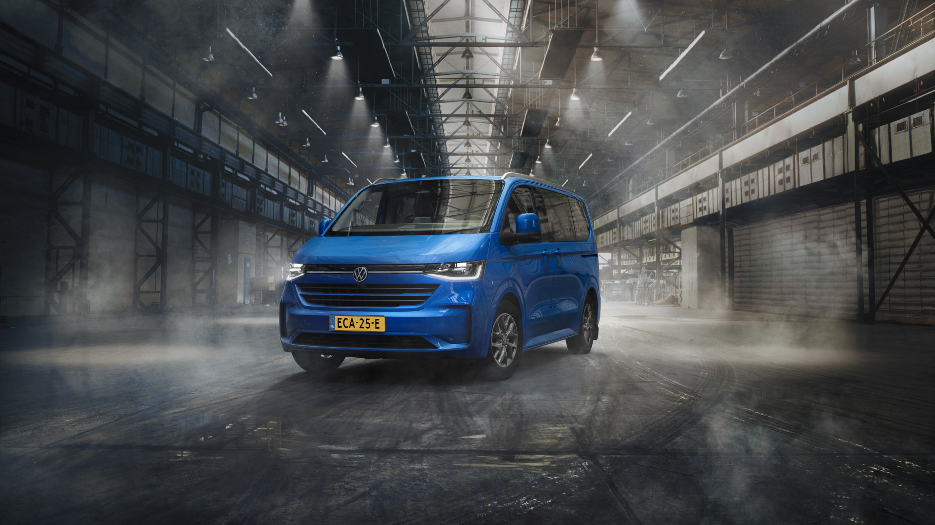 Nieuwe Volkswagen e-Caravelle en e-Transporter Kombi: elektrisch ...
