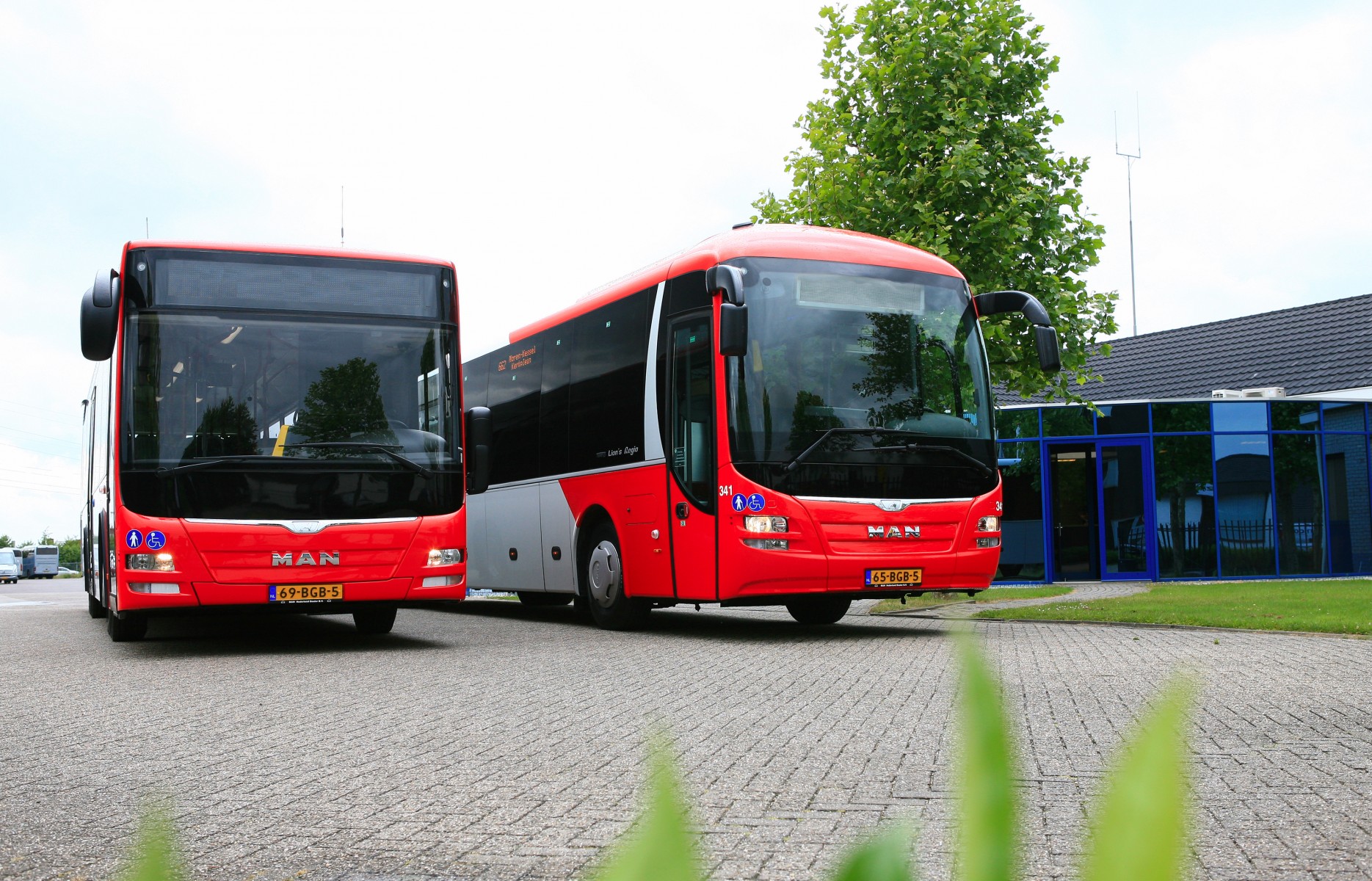 7 nieuwe MAN-bussen voor Vervoersdienst van Driel