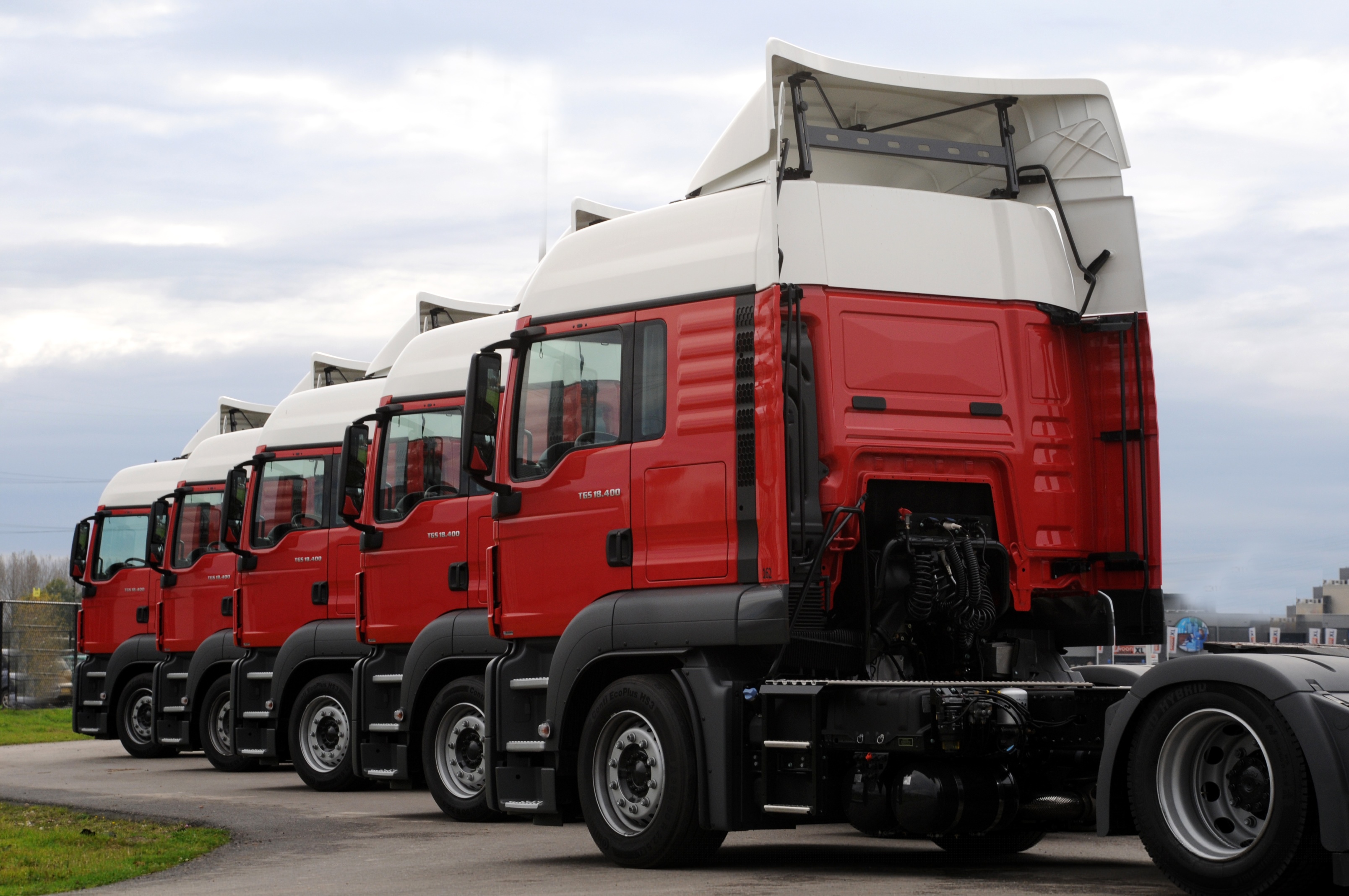 Tien MAN trucks voor Alblas Transport