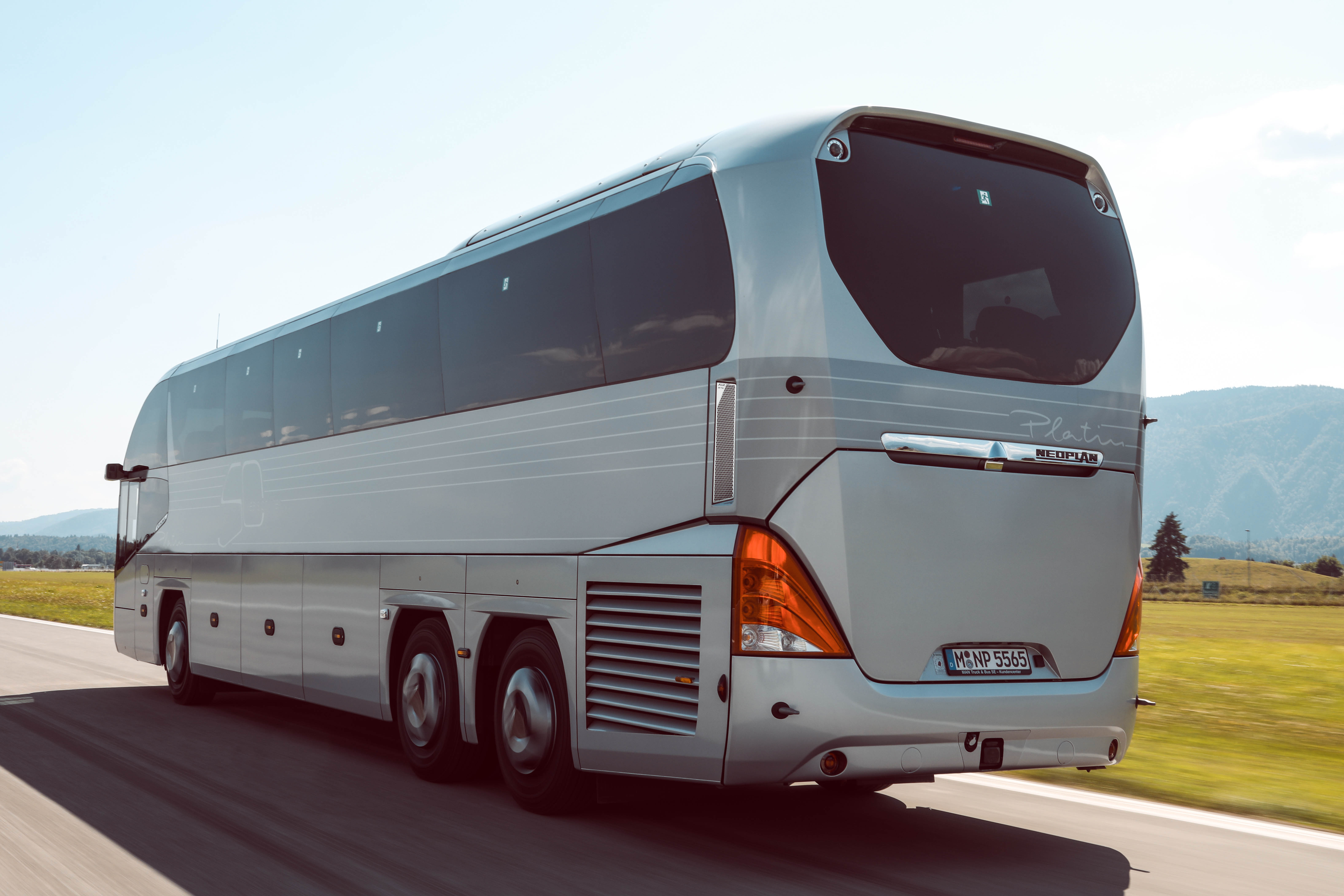 NEOPLAN Cityliner is ‘Coach of the Year’: al meer dan 50 jaar de beste ...