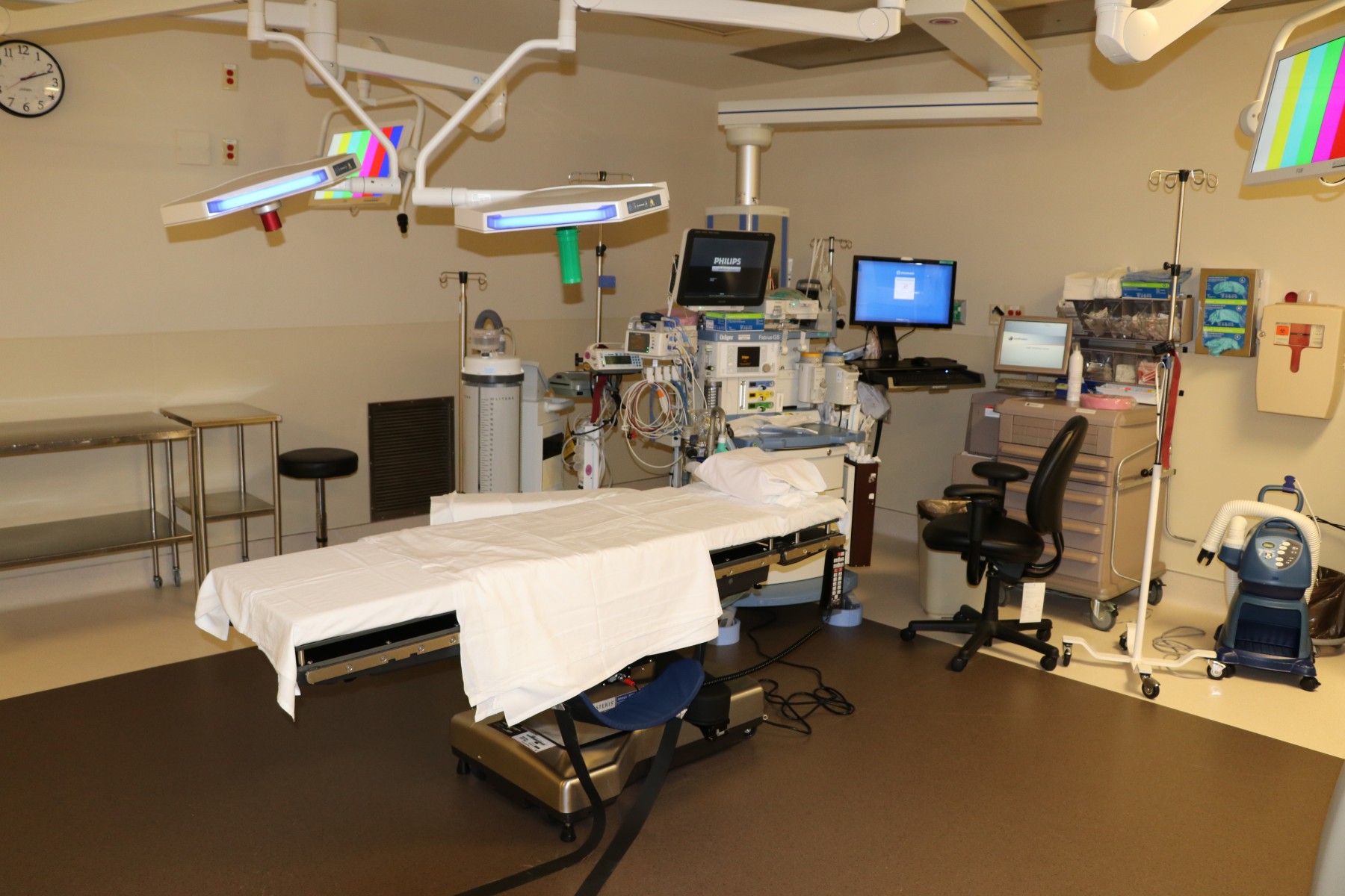Delaware Gazette: New Surgical Center Opens