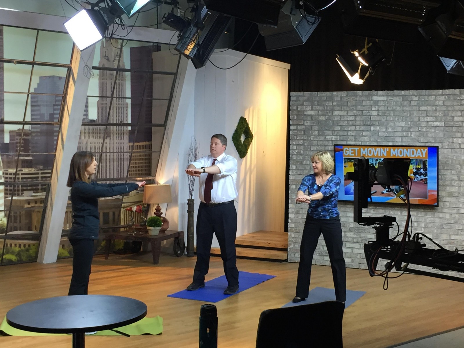 FOX28 Shares 5 Body Weight Exercises to Do at Home in the Winter