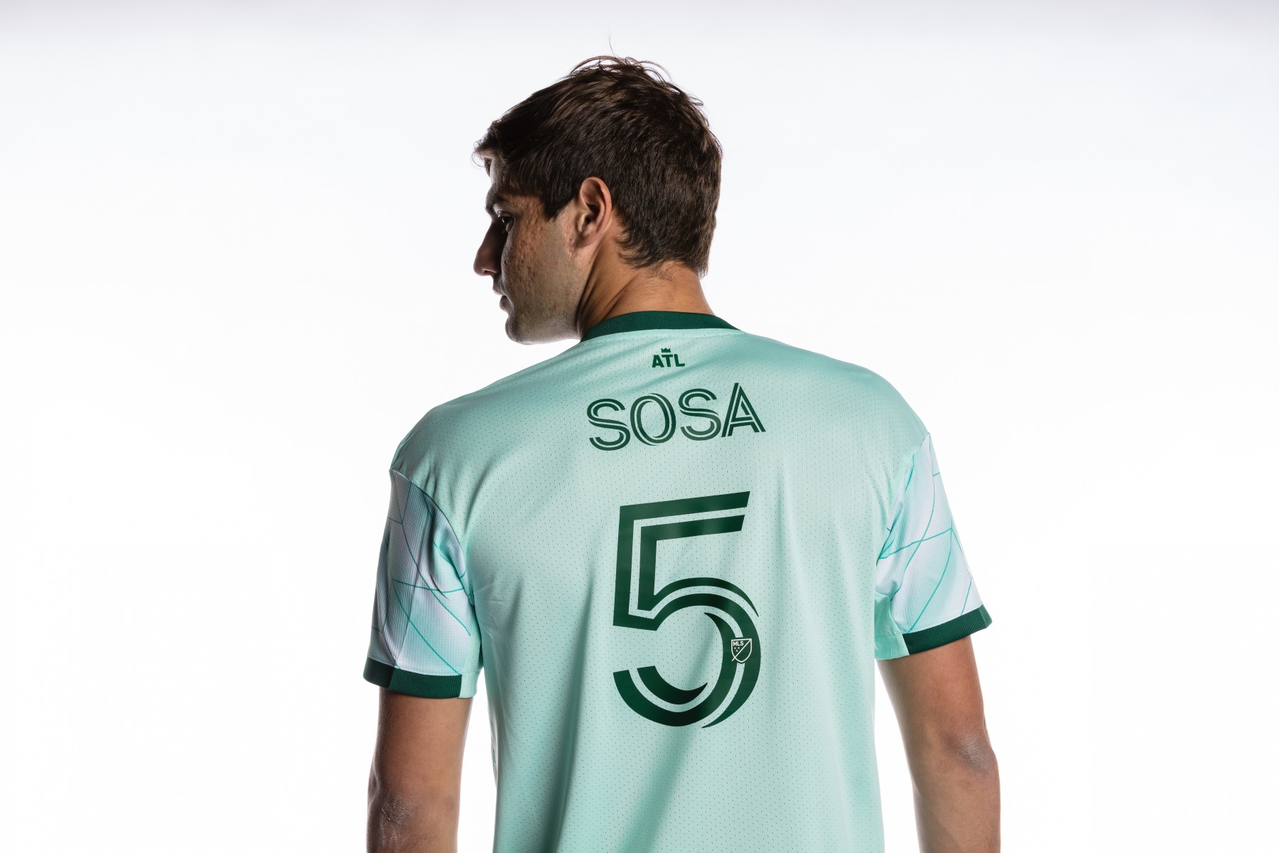 The Forest Kit - back