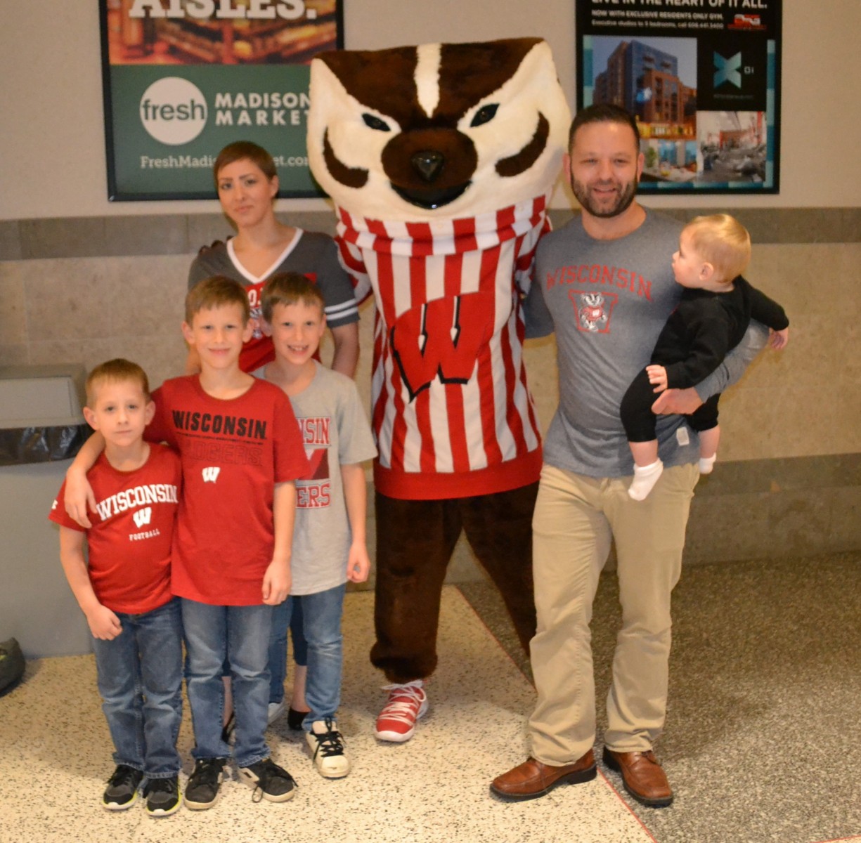 Tom Gordon and family with Bucky