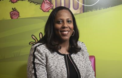 Children's Mercy Marshaun Butler helps others