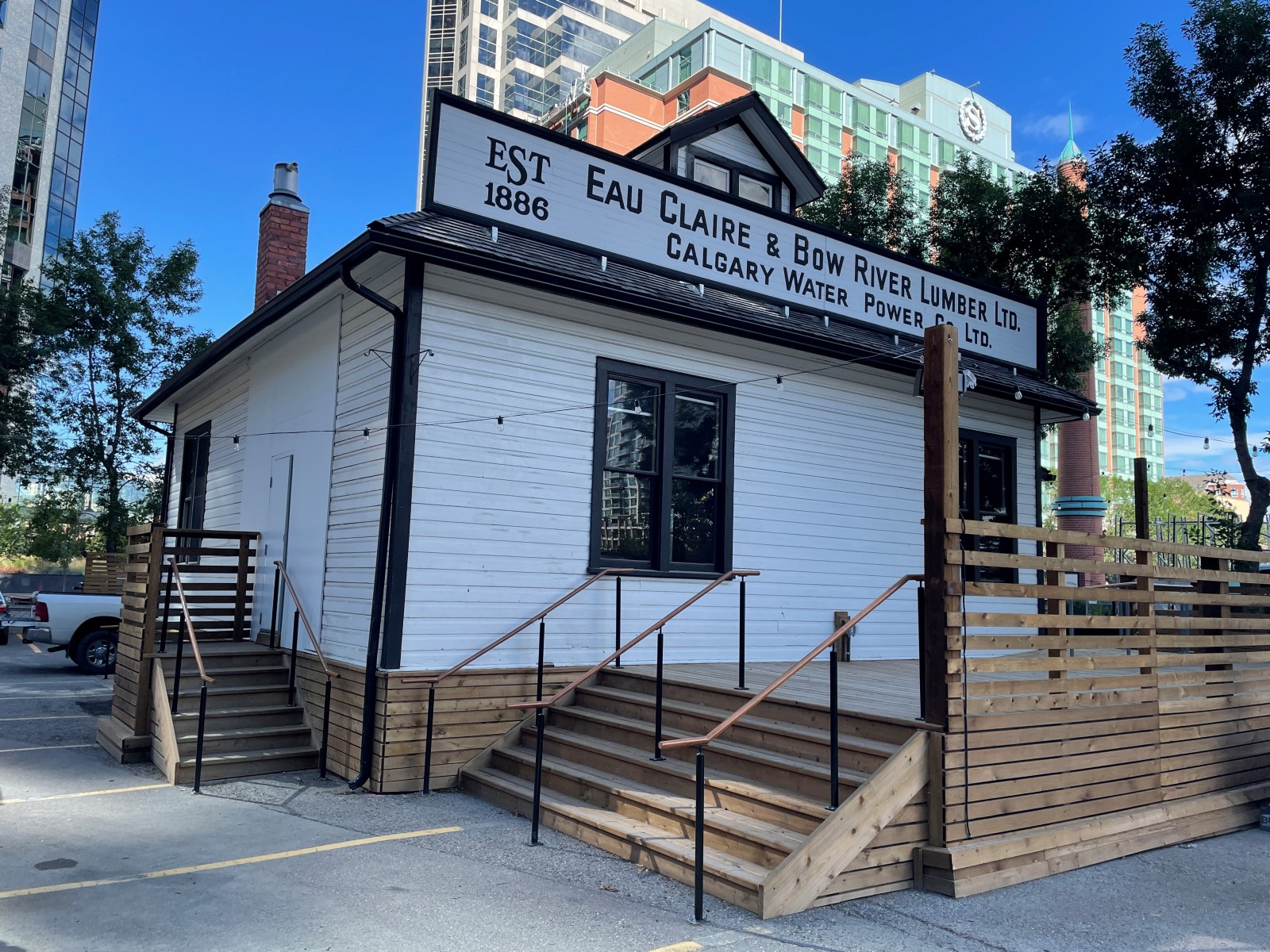 Eau Claire Neighbourhood Hub opens to public