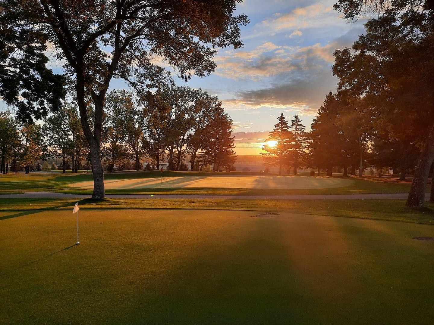 Calgarians will be Golfing in November – The City to open Maple Ridge ...