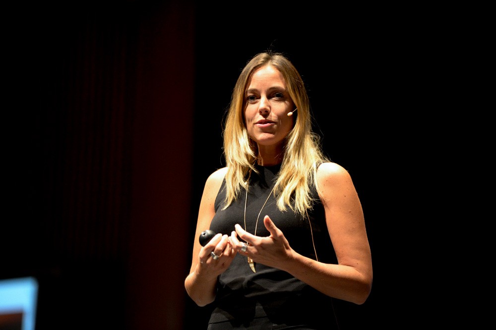 Bestselling author and social media expert Amber Mac talks tech and ...