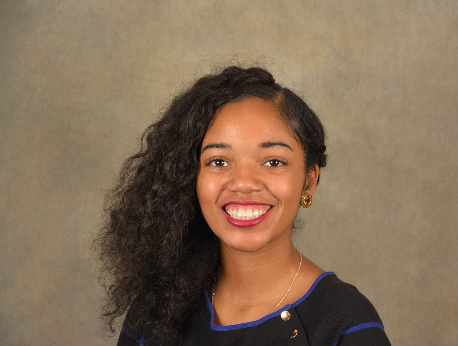 CDIS Student Receives Leadership Award