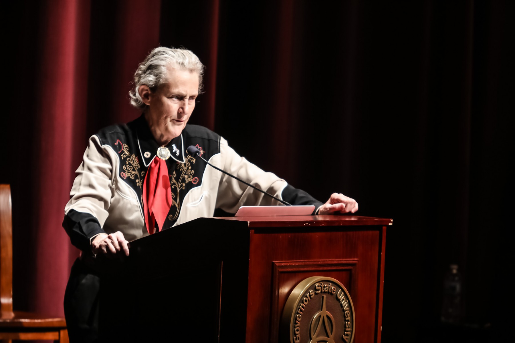 Temple Grandin at Governors State Conference: 'Think Differently'