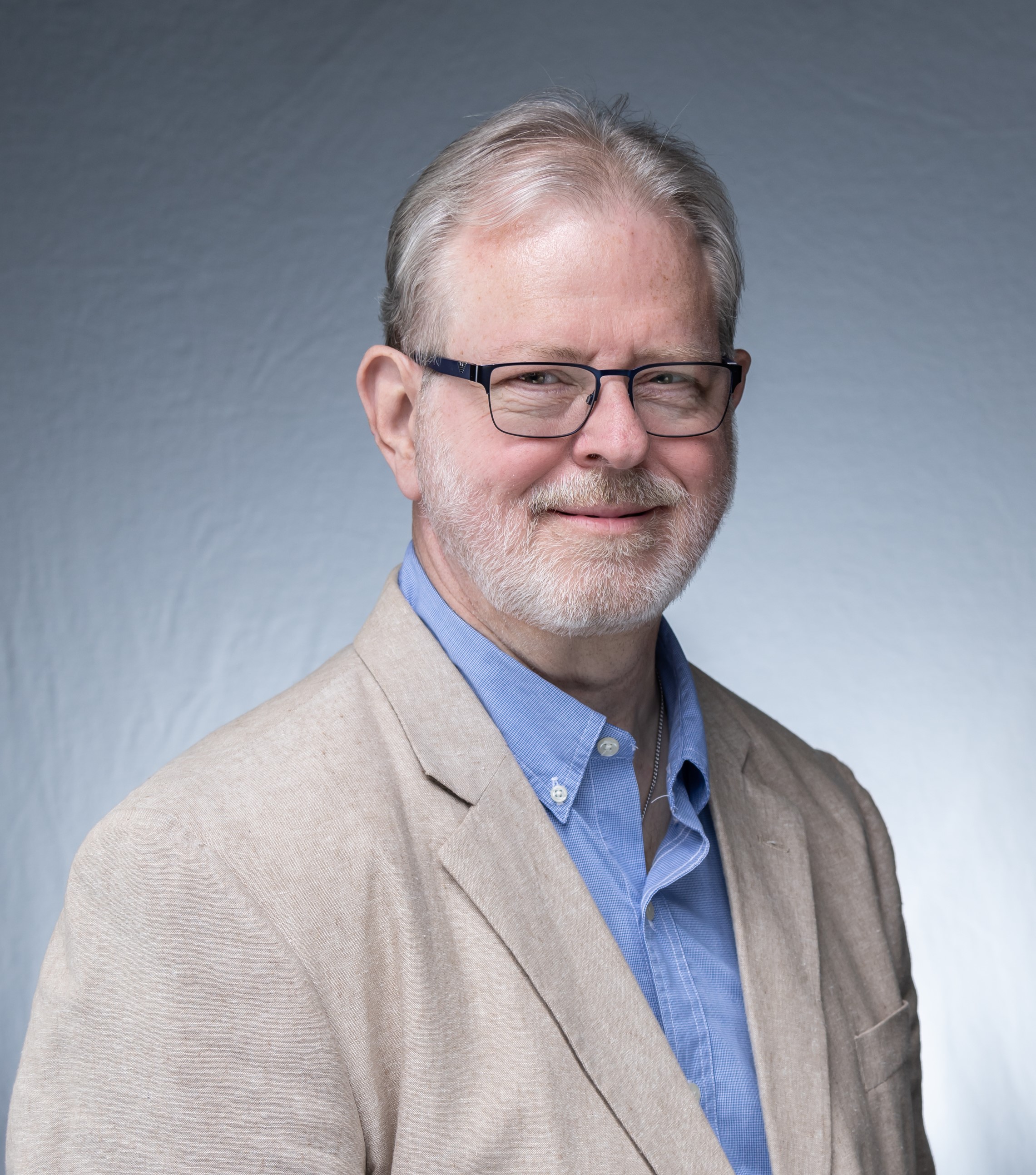 Decades after high school, determination and resilience led to his degree