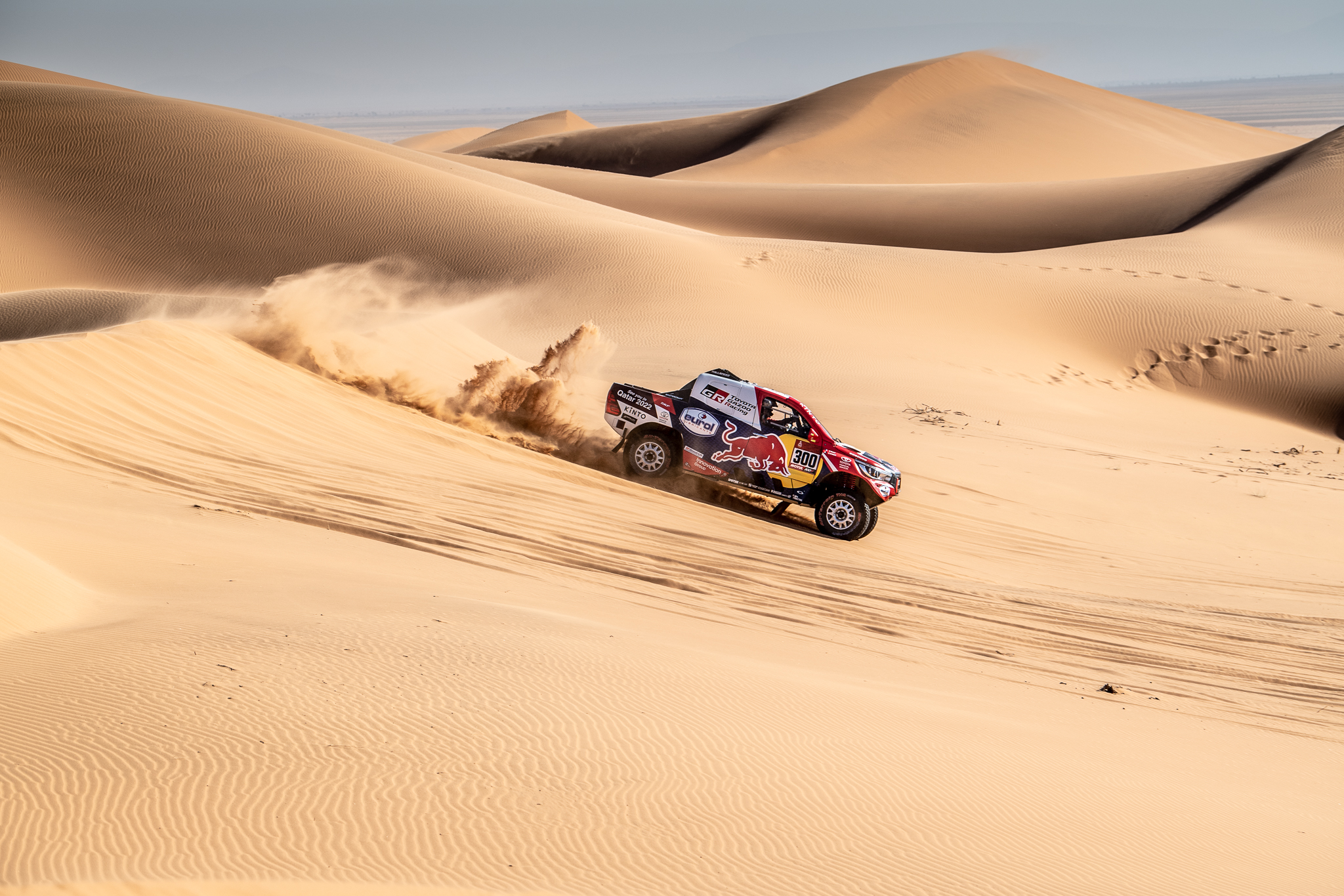 All four TOYOTA GAZOO Racing crews complete longest stage of Dakar 2020