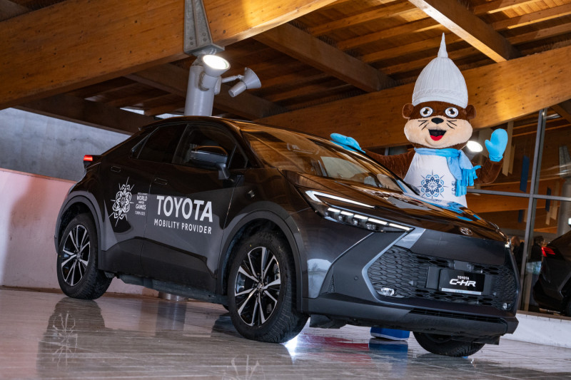 TOYOTA CONSEGNA LE PRIME VETTURE PER I GIOCHI MONDIALI INVERNALI ...