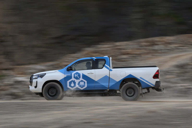 Hydrogen Fuel Cell Hilux project reaches demonstration phase