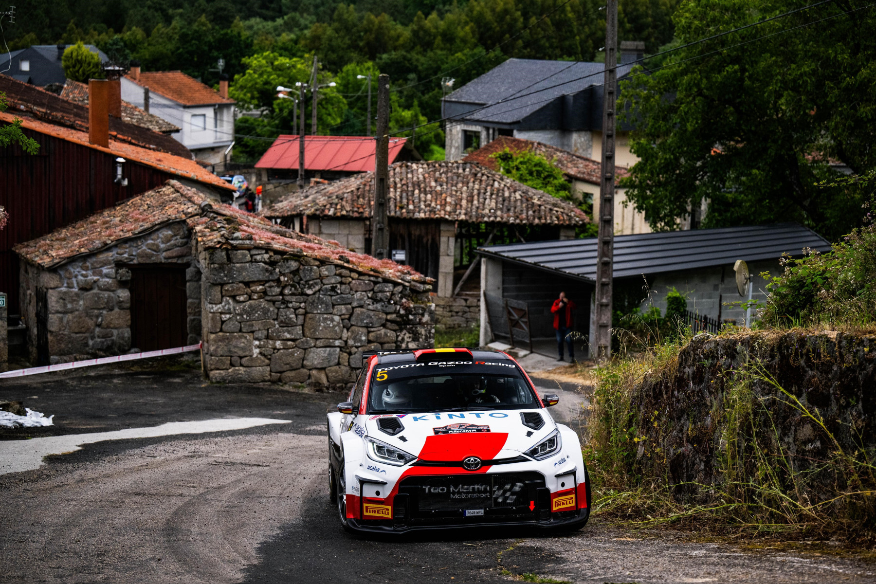 TOYOTA GAZOO Racing Spain 2024: Alejandro Cachón y Borja Rozada logran ...